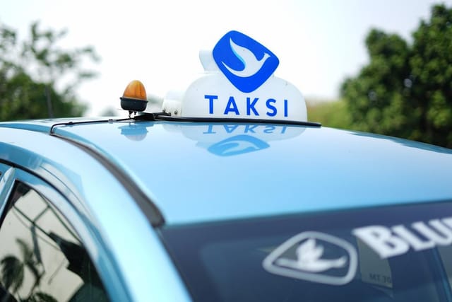 Tarif Taksi Bluebird Reguler dan Listrik Naik pada 2024 | FORTUNE Indonesia