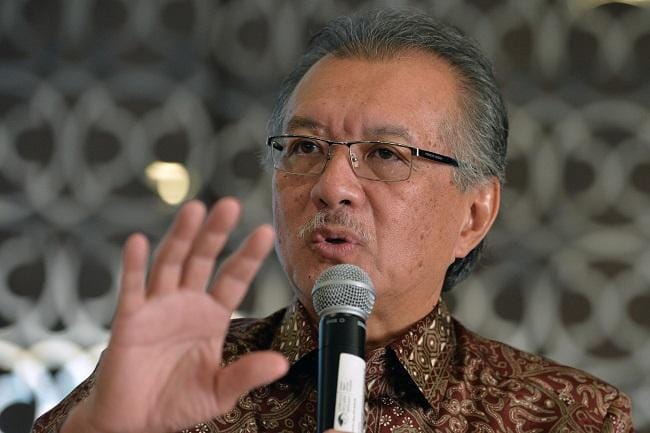 Jadi Komsaris Bank Danamon, Ini Jejak Karir Halim Alamsyah | FORTUNE ...