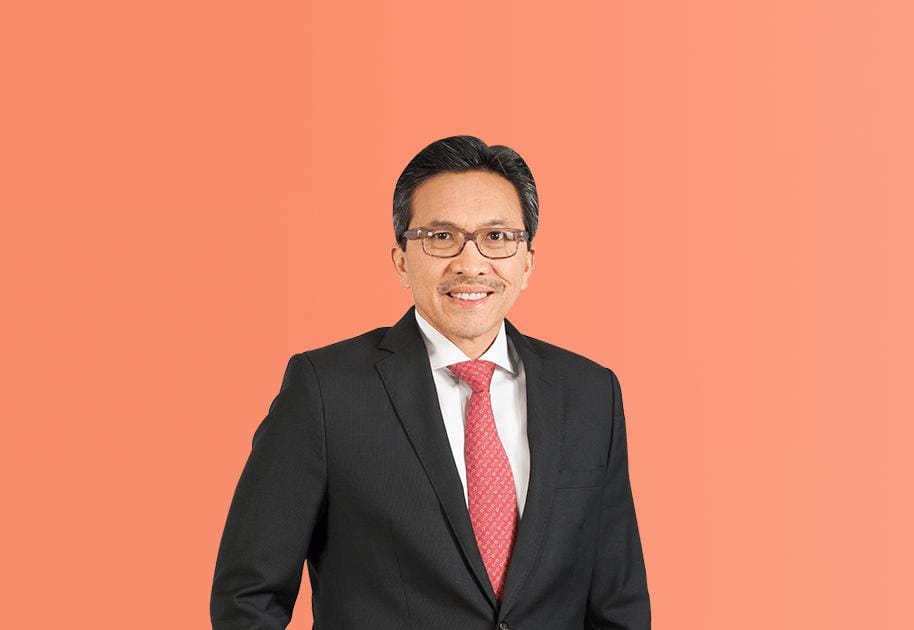 Mundur dari CIMB Niaga, Ini Perjalanan Karier Tigor | FORTUNE Indonesia