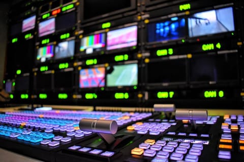 Prospek Emiten TV Emtek Setelah Dapat Hak Siar Piala Dunia | FORTUNE ...