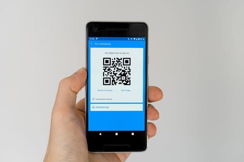 E-wallet: Pengertian, Contoh, dan Berbagai Kelebihannya | FORTUNE Indonesia