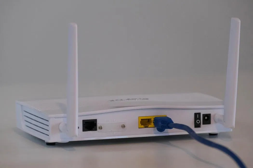 Router Pengertian, Fungsi, dan Jenisnya
