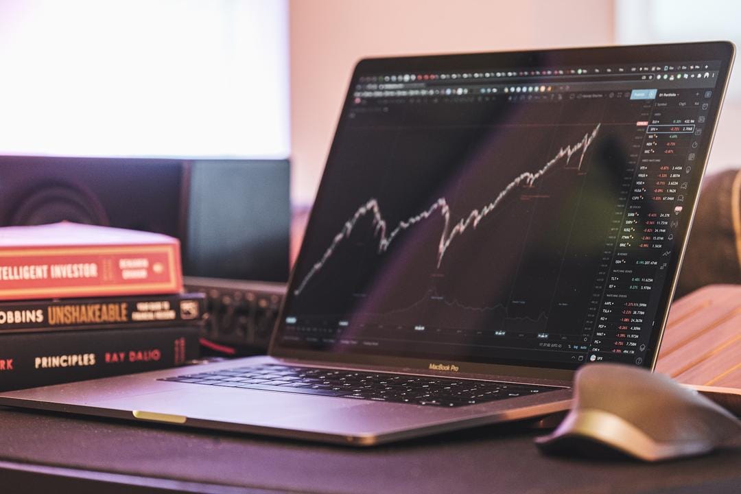 10 Daftar Saham Blue Chip 2025 | FORTUNE Indonesia