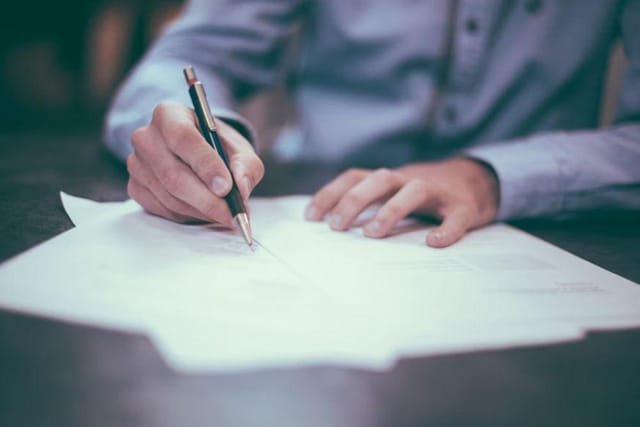 Ini Daftar 97 Pindar Resmi OJK Per Februari 2025 | FORTUNE Indonesia