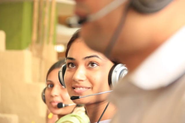Ketahui Nomor Call Center BCA, Bebas Dihubungi Kapan Saja | FORTUNE ...