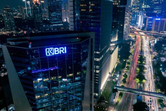Harga Saham BBRI Sempat Lama Anjlok, Ini Penyebabnya | FORTUNE Indonesia