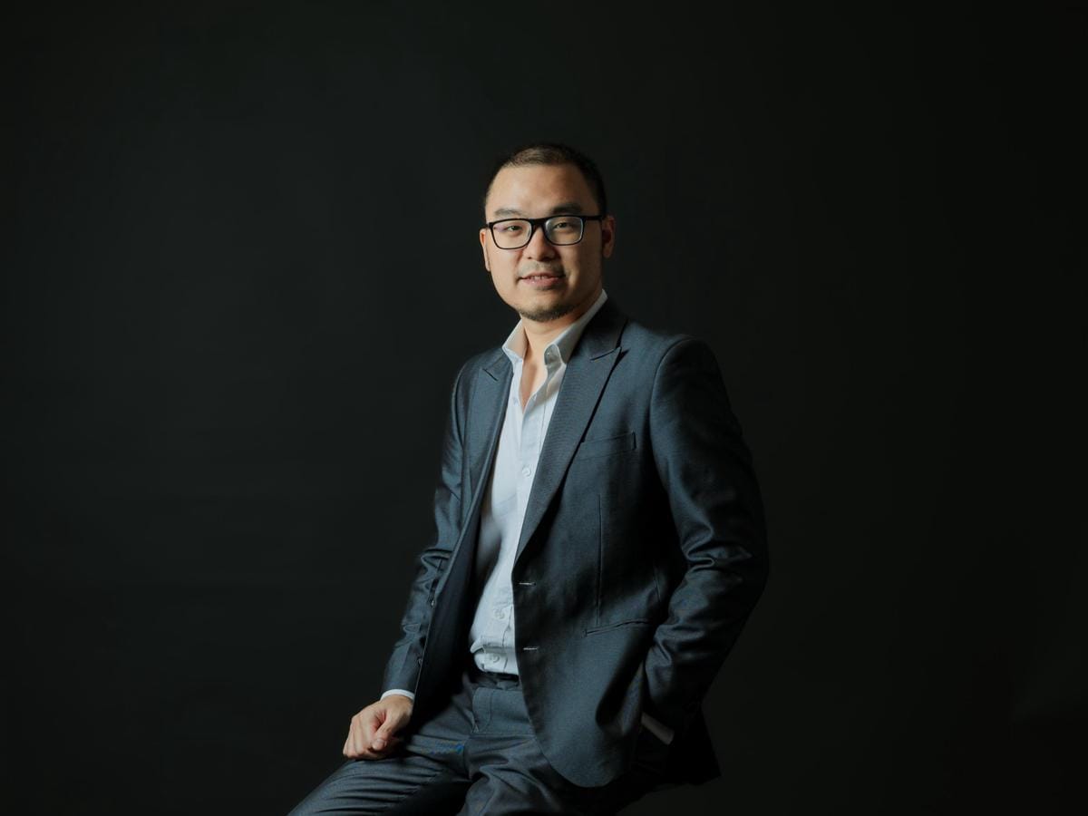 40 Under 40: Leonard Hartono, Sang Pendiri The Overpost | FORTUNE Indonesia