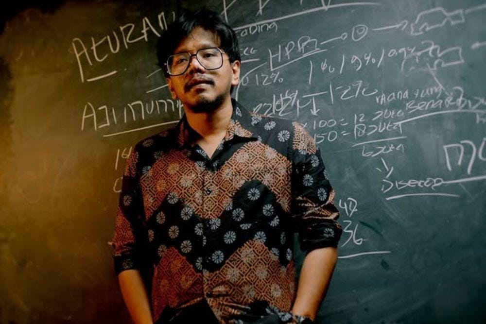 Biodata Ferry Irwandi: Umur, Pendidikan, Perjalanan Karier | FORTUNE Indonesia