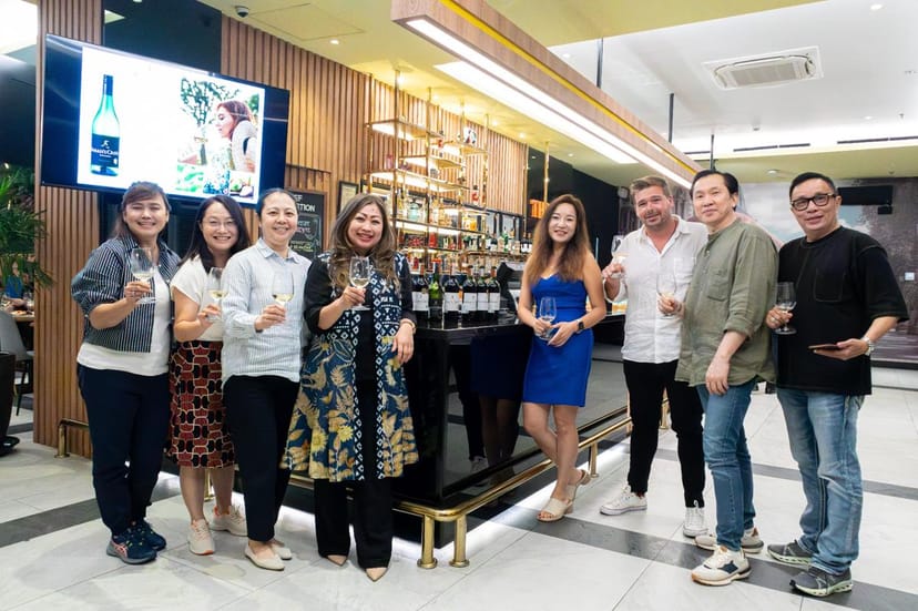 The Pub, Harris Puri Mansion Gelar Twilight Wine Testing | FORTUNE ...