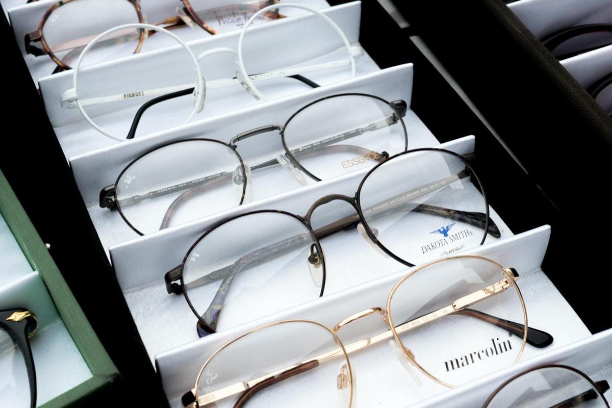 Daftar Optik yang Bekerja Sama dengan BPJS Kesehatan | FORTUNE Indonesia