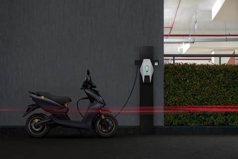 10 Rekomendasi Motor Listrik Terbaik 2026, Performa Tangguh! | FORTUNE ...